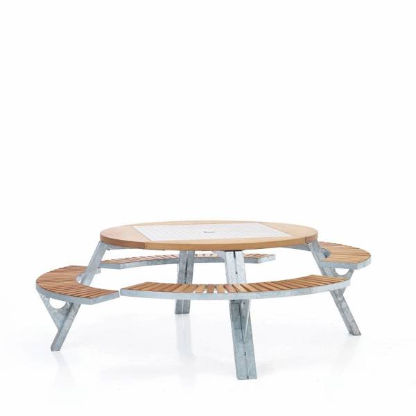 Outdoor Tables Archives - Steelcase