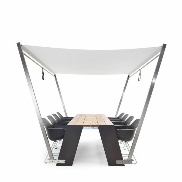 Outdoor Tables Archives - Steelcase
