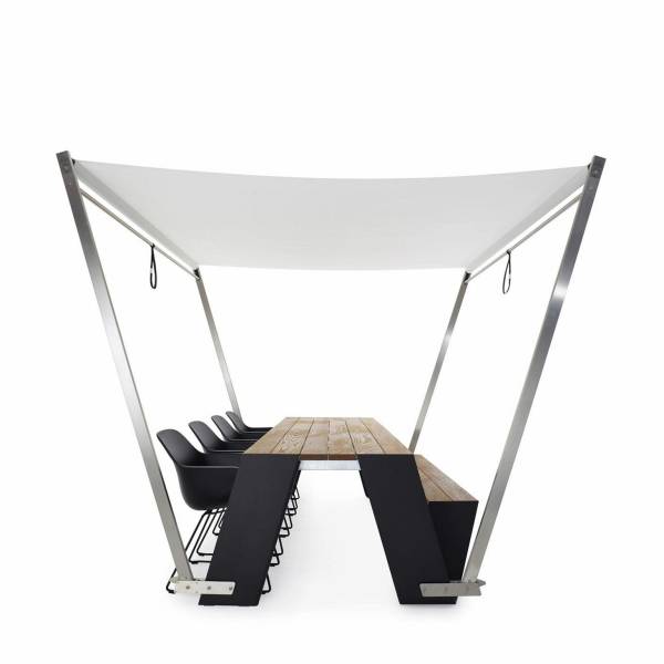 Outdoor Tables Archives - Steelcase