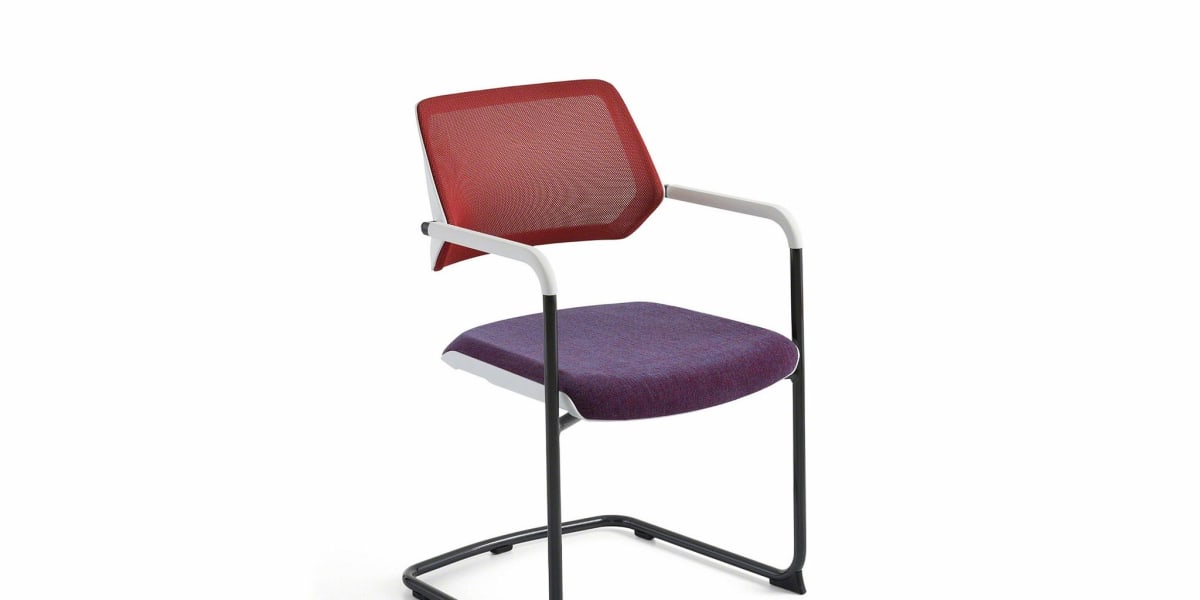 QiVi Comfortable Conference & Meeting Room Chairs | Steelcase