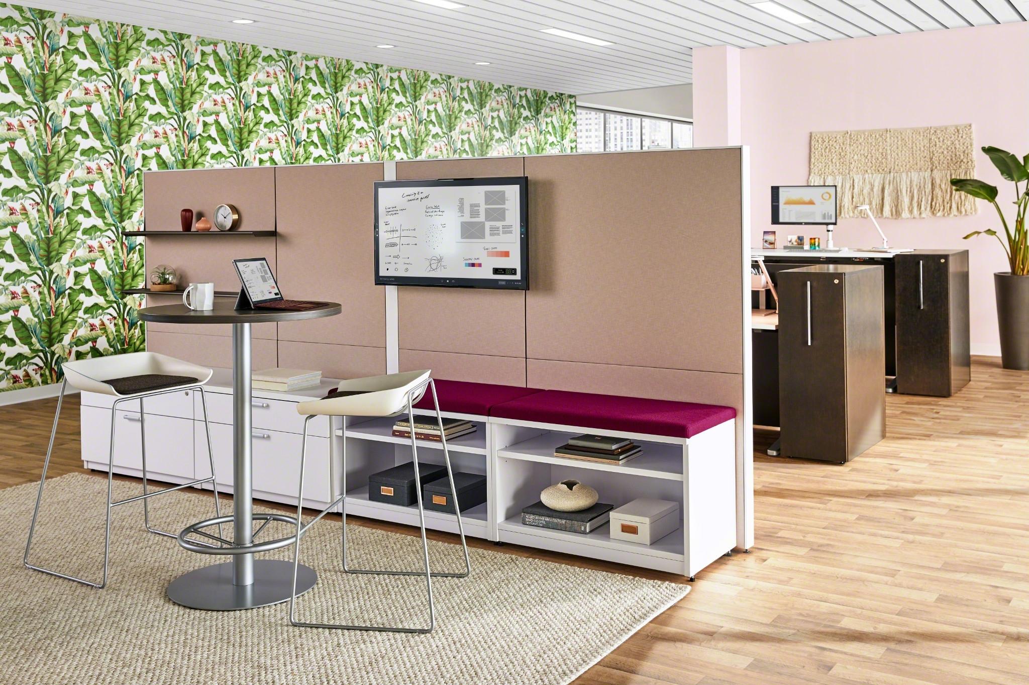 Scoop Modern Office Stool & Task Chair | Steelcase