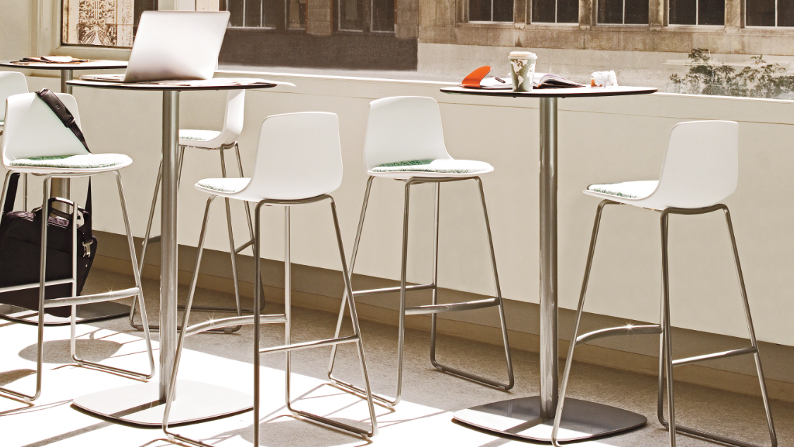 Enea Lottus Office Café Table | Steelcase