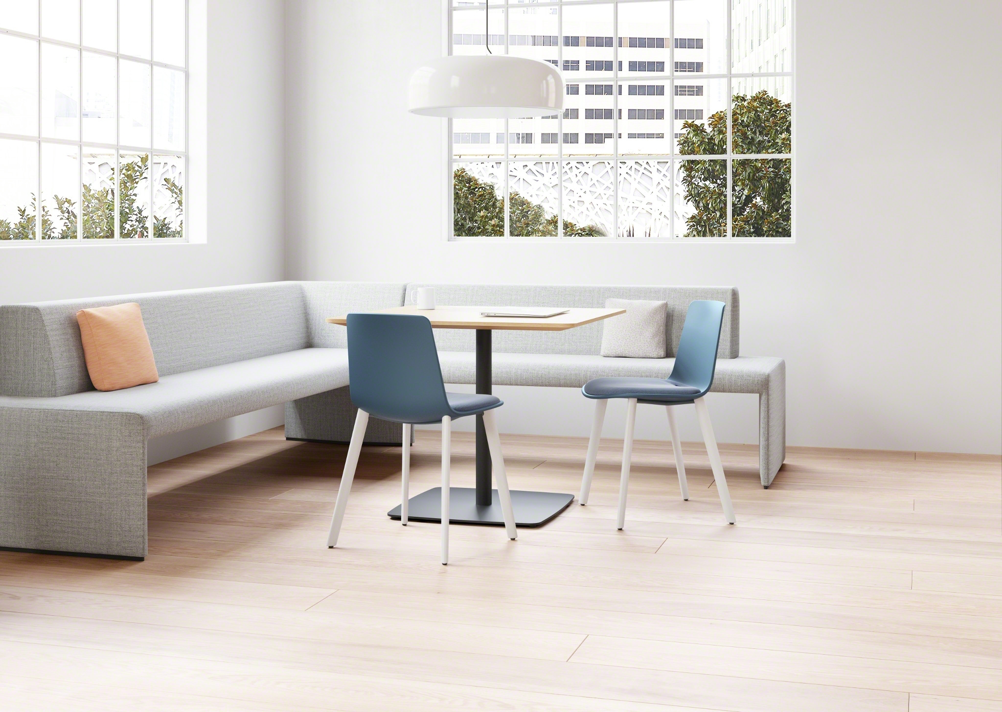 Enea Altzo943 Side Chair & Bar Stool with Solid Oak Legs | Steelcase