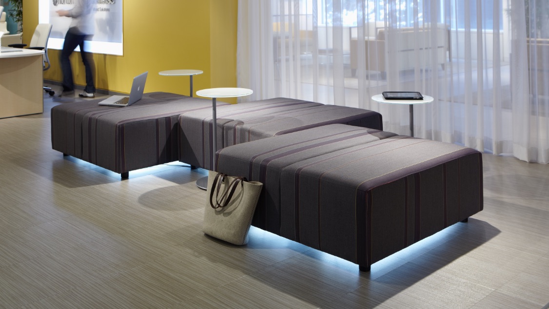 Coalesse Portable Await Table | Steelcase