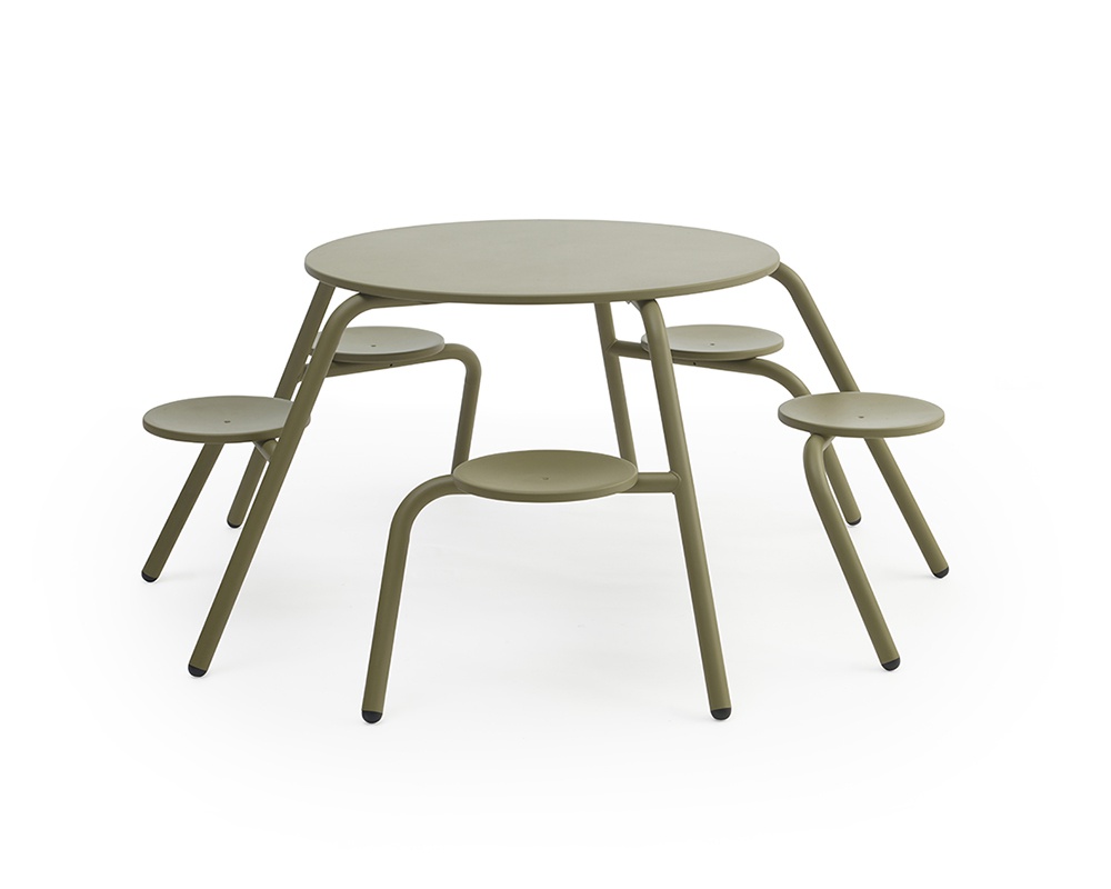 Virus Outdoor Picnic Table by Extremis | Steelcase