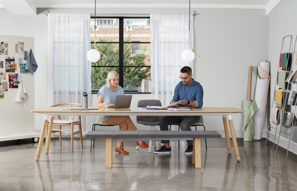 Potrero415 Light Standing Height Meeting Table | Steelcase