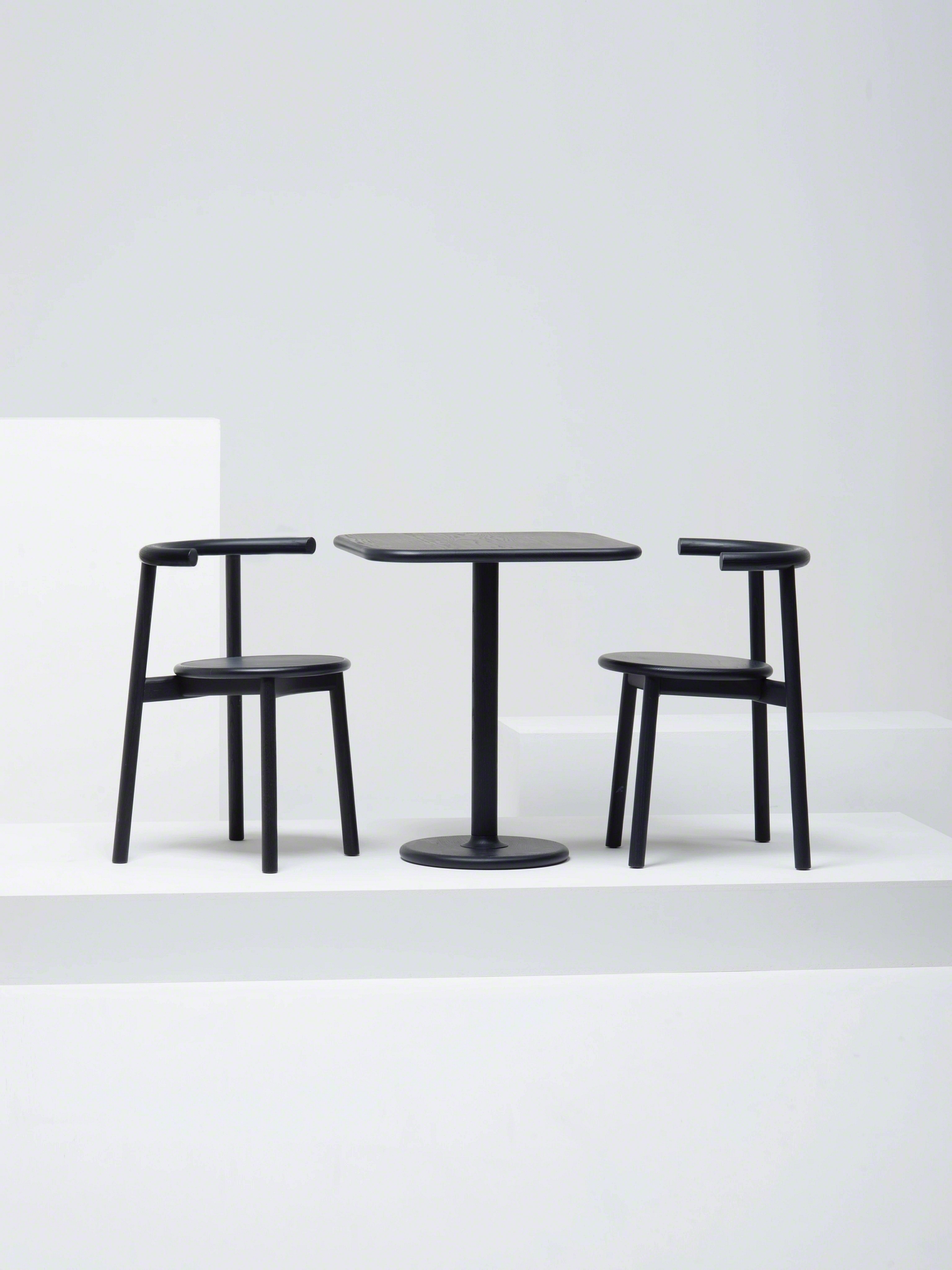 Solo Café Table by Mattiazzi | Steelcase