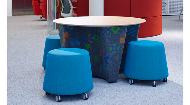 Sully Mobile Ottoman by Orangebox | Steelcase