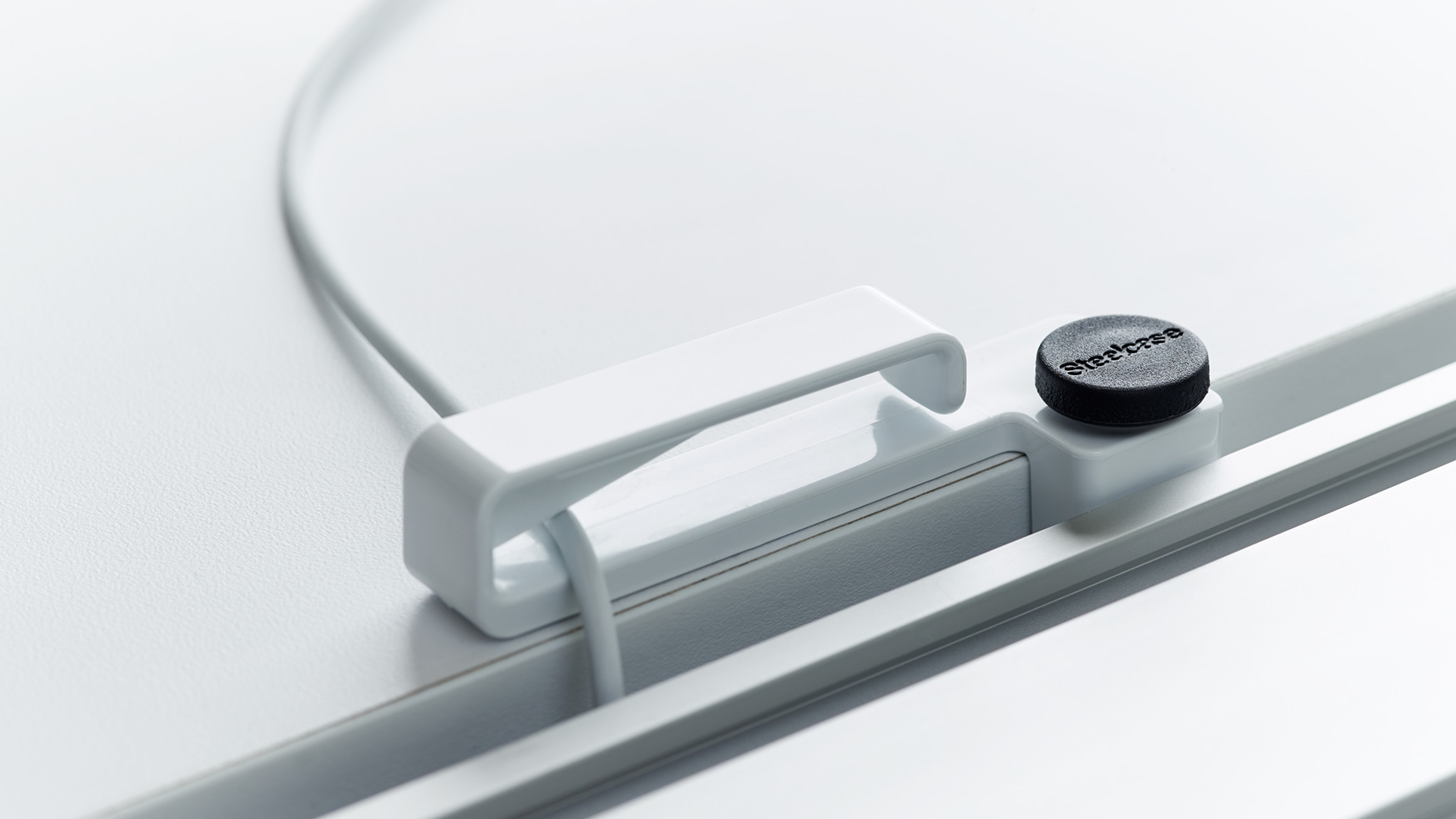 SOTO Desk Accessories & Organization Tools | Steelcase