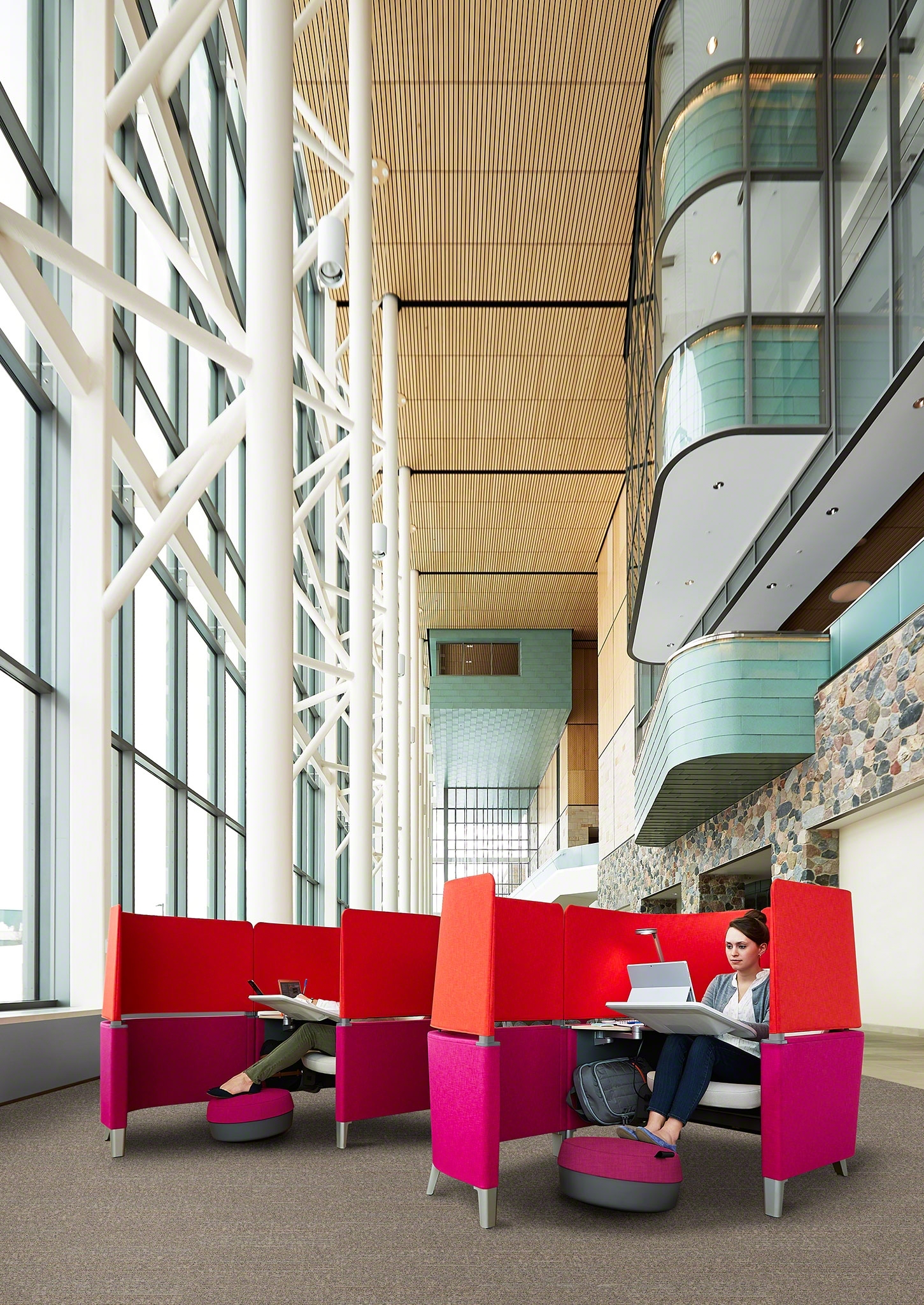 Brody Privacy Lounge Chair & Study Pod | Steelcase