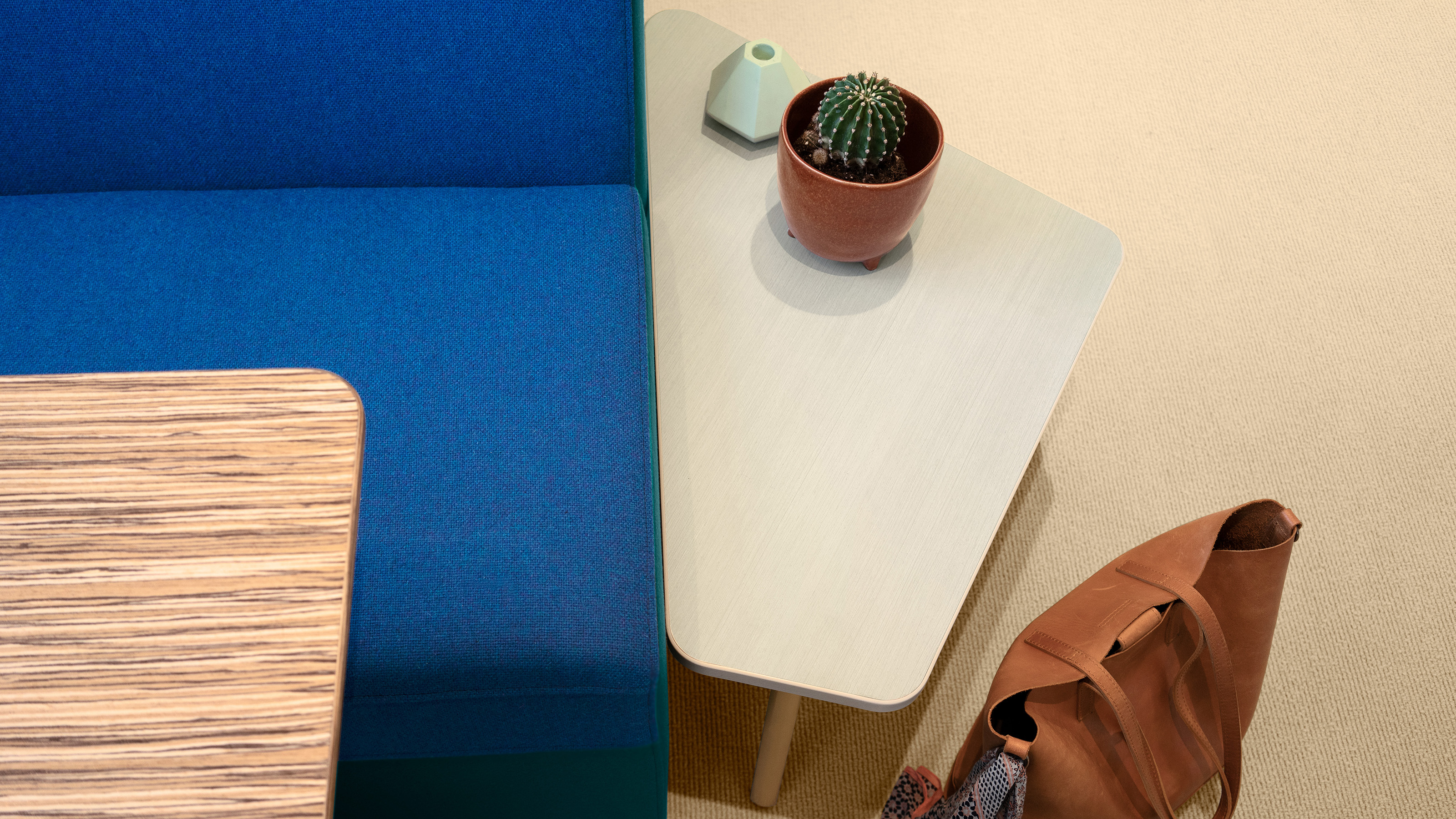 Bassline Asymmetrical Coffee Table | Steelcase